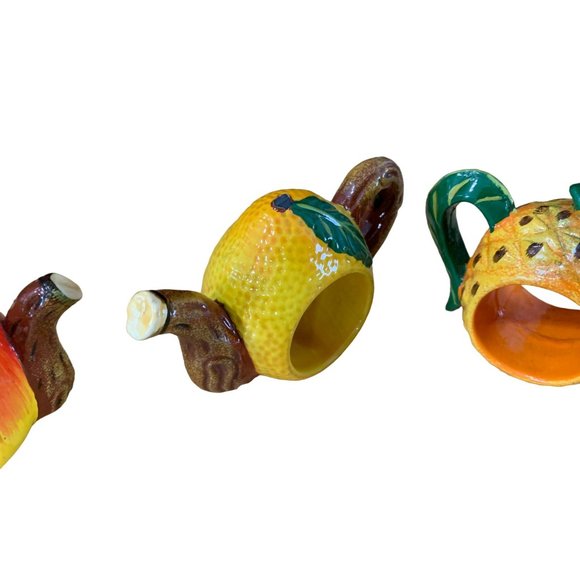 Greenbrier | Dining | New Set Of 4 Fruit Napkins Holders Rings ...